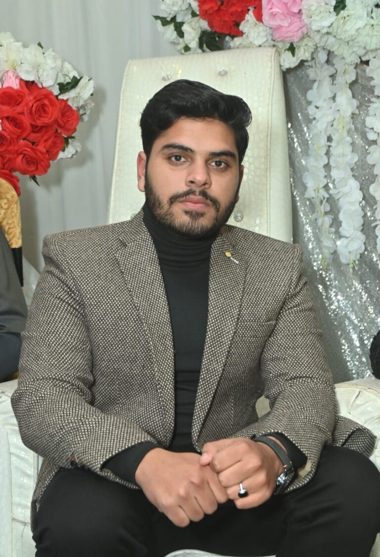 The Best 90s Hairstyles for Men: A Throwback to Bold Styles ...